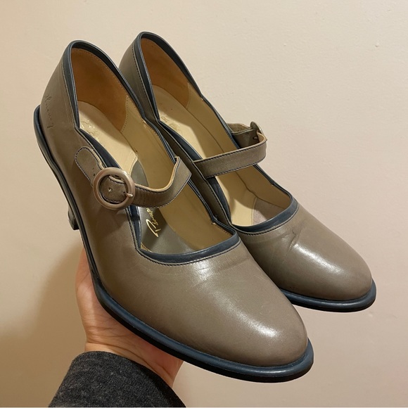 John Fluevog | Shoes | Rare 204 Olivenavy Pinups Fluevog Miss September ...